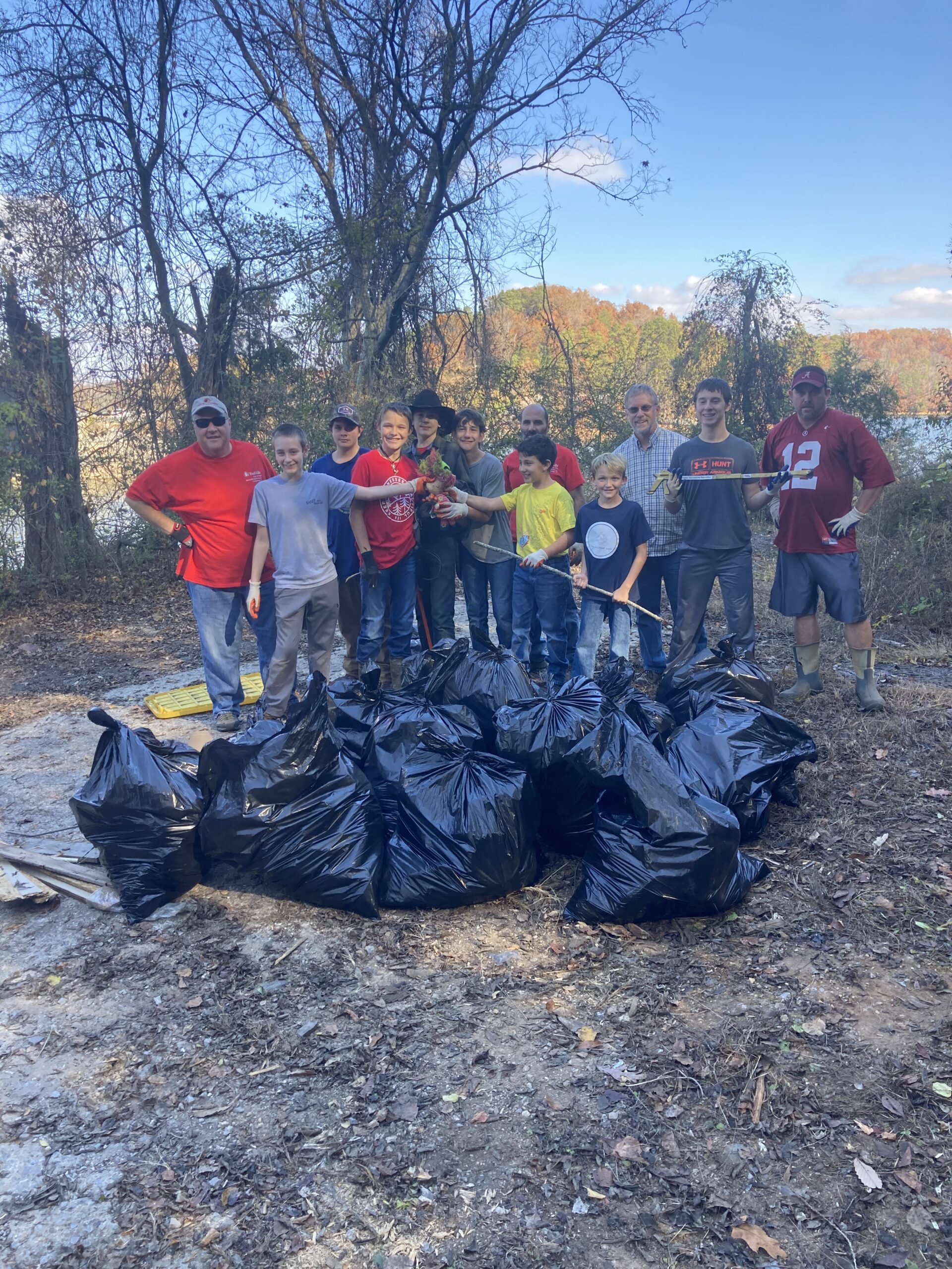 Youth Groups Cleaning Up Tennessee
